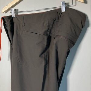 MEC | Pants & Jumpsuits | Mec Zip Off Hiking Pants Convertible Shorts ...